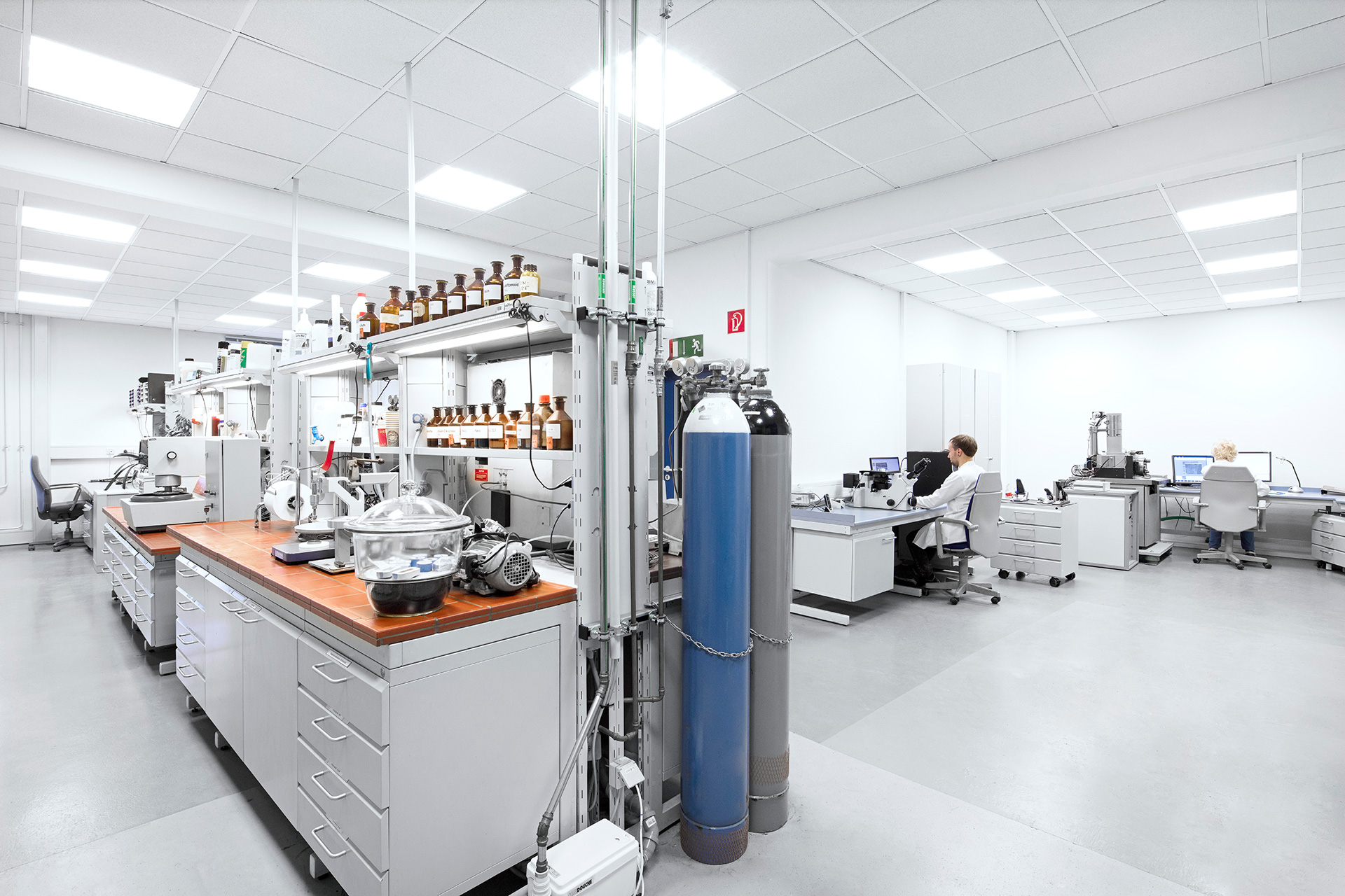 Materials laboratory - RST LABS - Rail System Testing GmbH
